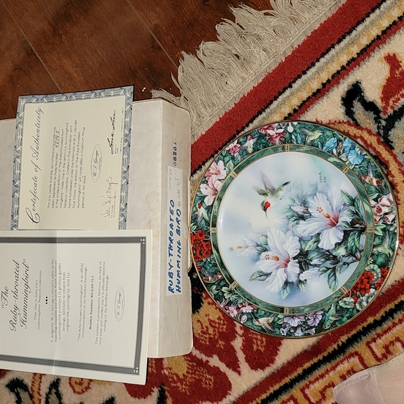The Bradford Exchange | Accents | Ruby Throated Hummingbird Plate ...